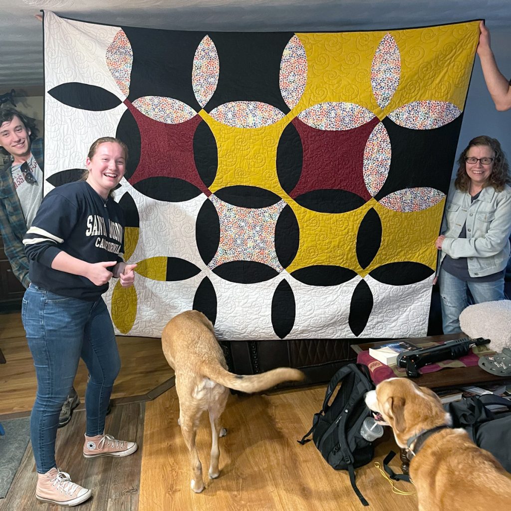 Picnic Petals Quilt Pattern: Maker Showcase Gallery – WholeCircleStudio